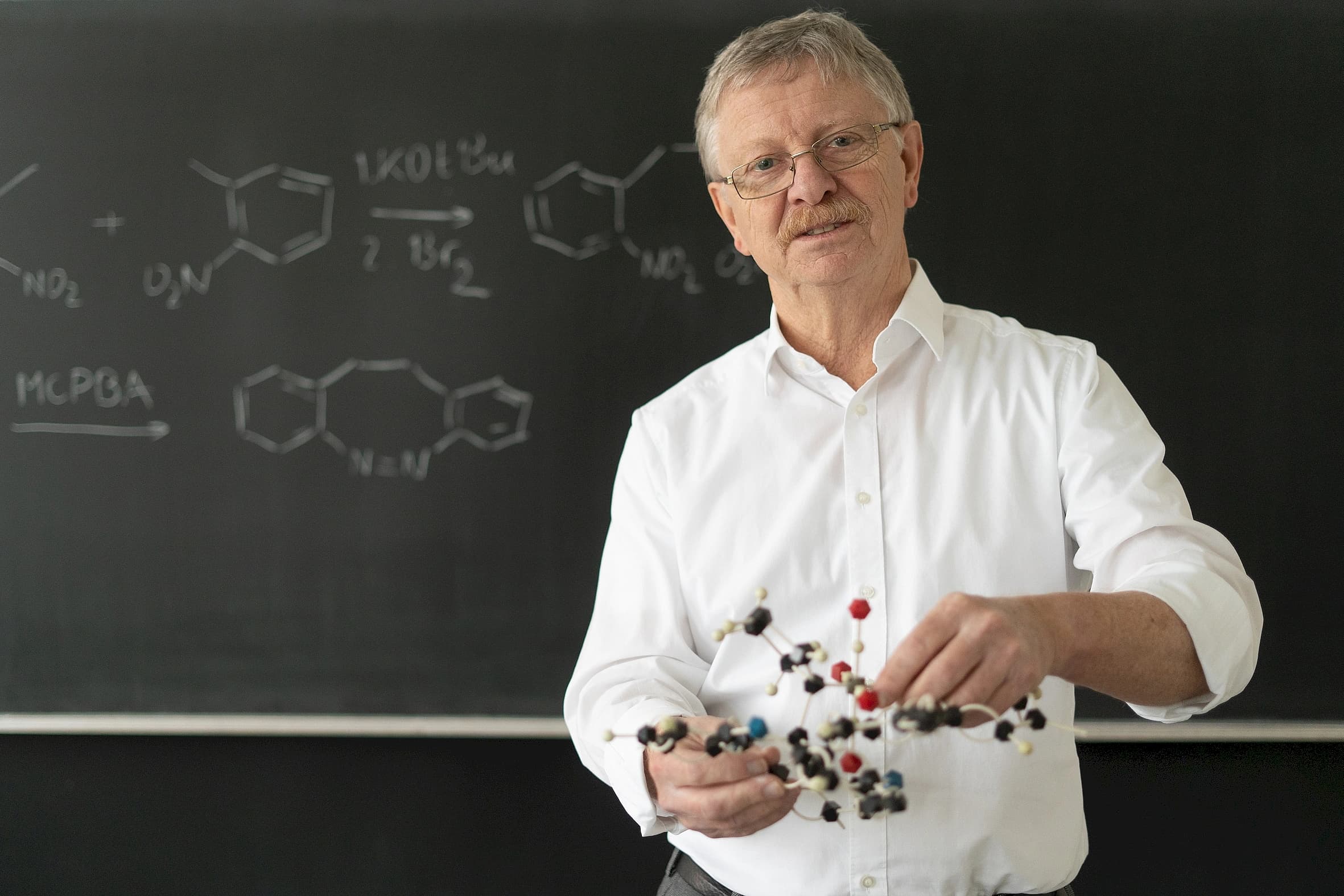 Adolf-von-Baeyer-Denkmünze für Rainer Herges | GDCh.app